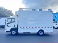 China SINOTRUK HOWO 6x6 Mobile Kitchen Food Truck 190HP Diesel Catering Truck for sale