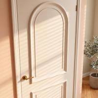 China Off-White Hardwood Interior Doors Solid Wood Cottage Doors Arched Raised Acoustic Swing Bedroom Hallway Suite for sale