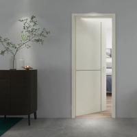 China Environmentally Friendly Silent Customizable Solid Wood Interior Door for Modern Apartments and Hotels for sale