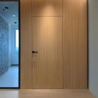 China Modern Design Well Sealed Solid Wood Interior Door Customizable Size Architectural Wooden Door for Residential Spaces for sale