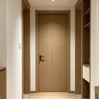China American Vintage Minimalist Design Flat Panel Solid Wood Interior Door with Black Hardware for Modern Villas and Hotels for sale