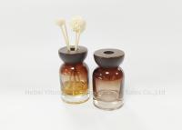 China Brown Round Glass Aromatherapy Bottle 120ml with 5.7cm Diameter for Essential Oils and Fragrance Dispensing for sale