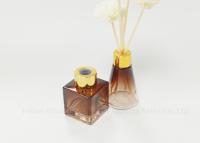 China Amber Gradient Glass Aromatherapy Bottle 30ml 50ml 100ml with Screw Cap in Conical Cylinder Square Shapes for sale
