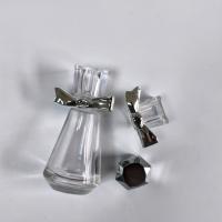 China Conical Glass Perfume Bottles 30ml 4.7cm×8.4cm with Customizable Spray Pumps for Premium Fragrances for sale