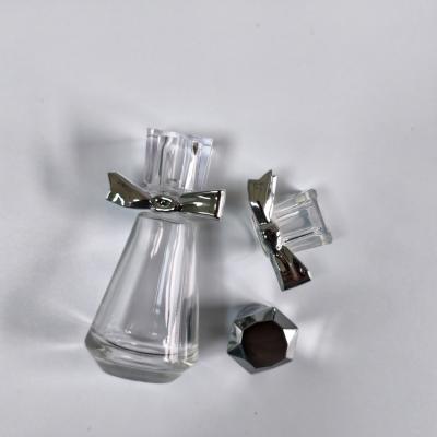 China Conical Glass Perfume Bottles 30ml 4.7cm×8.4cm with Customizable Spray Pumps for Premium Fragrances for sale