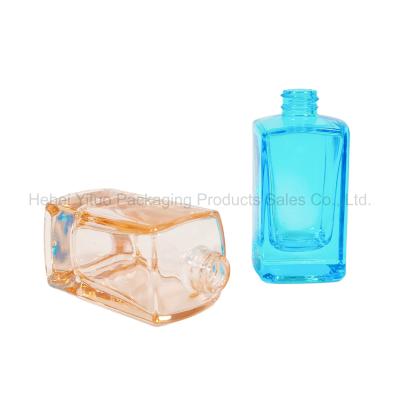 China Customizable 50ml Borosilicate Glass Perfume Bottle with Magnetic Closure for sale