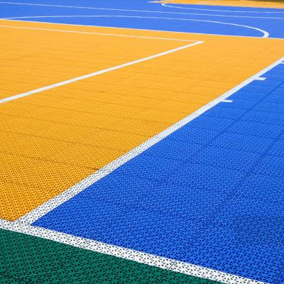 China PP Interlock Modular Sport Tiles 305x305x10mm Children's Playground Flooring 10 Ton Load Capacity for sale
