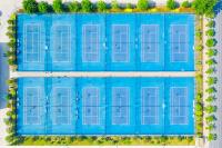 China Indoor Acrylic Paddle Tennis Court Flooring Coating 30.48x30.48mm PP Tiles for sale