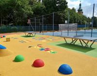 China EPDM Rubber Playground Mats 1.5mm Anti Slip Weather Resistant Custom Sizes for sale