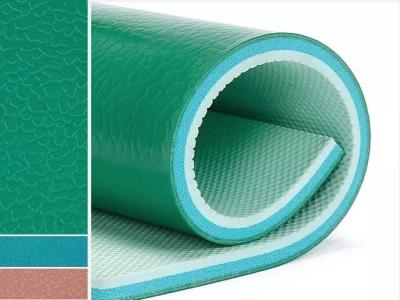 China Outdoor PVC Sports Flooring 7.0mm Thickness for Badminton Court 1.8m Width for sale