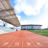 China Full PU Athletic Track 13mm Thickness Anti-Slip High Strength Durable Outdoor Sports Surface for sale