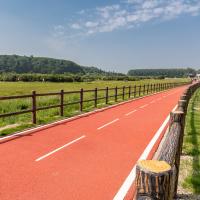 China UV Resistance Permeable Sandwich System Running Track Waterproof for sale