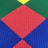 China Interlocking PP Sports Court Flooring 304.8x304.8x13mm 310g UV-Resistant Basketball Tile for sale