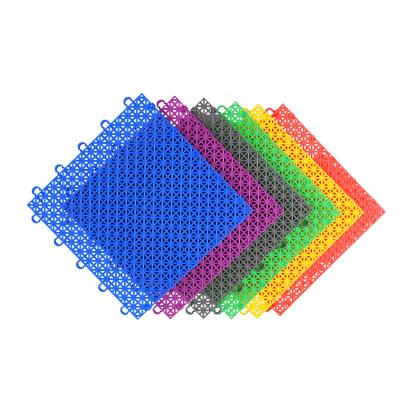 China Outdoor Plastic Modular Interlocking Sports Tiles 40x40cm for Tennis Courts for sale