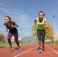 China Anti-Slip Synthetic Sports Flooring Athletic Running Track Surface 13mm Powder Glue Material for sale