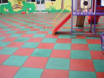 China EPDM Interlocking Exercise Floor Mat 2mm Anti Slip Waterproof Customizable for sale