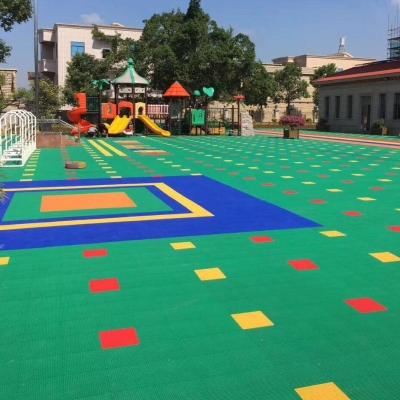 China Polyurethane Suspended Interlocking Gym Tiles 50cm x 50cm Shock Absorbing Flooring for sale