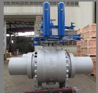 China API 6D Trunnion Ball Valves, Gas Over Oil Actuated for sale
