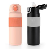 China 21 Oz Stainless Steel Vacuum Bottle 600ml Thermos Flask Insulated With Silicone Straw Lid for sale