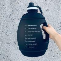China New Large Capacity  3.78 L Clear Plastic Bottle Half Gallon Water Jug PETG GYM 1 Gallon  Water Bottle For Gym for sale