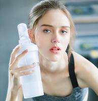 China 600ml Bpa Free Water Bottle With Custom Logo Plastic Shaker Protein Sport Shaker Bottle for sale