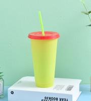 China 2020 Hot Product New Reusable Color Changing Cold Cup Plastic Coffee tumbler With Straw Set Of 5 for sale