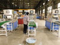 China Durable Two Color Tablet Press Machine Bath Ball Bombs Making Machine Bath Slabs Shower Steamers Press Different Shapes for sale
