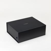 China Recyclable Cardboard Paper Cosmetic Packaging Box Hard Folding Magnetic Gift Box for sale