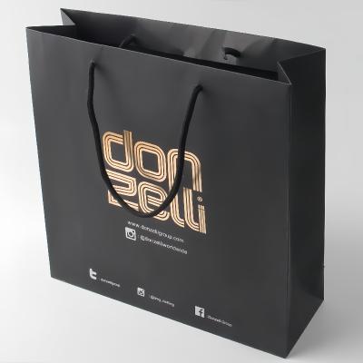 China Customizable Paper Gift Box Hot Stamping Gift Packing Paper Bag Lightweight for sale