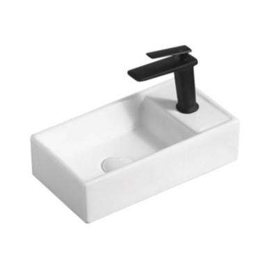 China Sanitary Ware Countertop Ceramic Bathroom Vanity Vessel Sinks White For Hotel for sale