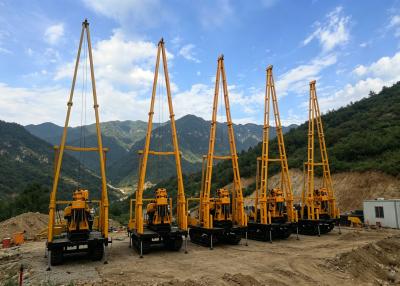 China GK200 Hydraulic Crawler Drilling Rig 295 Mm Hole Diameter Geotechnical Drilling Machine for sale