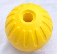 China Dog Training Interactive Puppy Flyer Toy Cute Dog Flying Saucer for sale