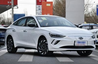 China Feista Pure Electric 2020 GLS Compact Sedan 4 Door 5 Seats 490km Range 56.5kWh for sale