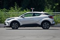 China Toyota C-HR 2022 Hybrid 2.0L E-CVT Leading Small SUV 5 Seats 4.5L/100km for sale