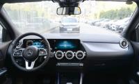 China Mercedes Benz 2023 GLA 220 4MATIC Gasoline Compact SUV 5 Door 5 Seats 2.0T 190HP for sale