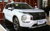 China Mitsubishi Outlander 2023 1.5T CVT 7-Seat SUV with 215 HP Engine and 4710mm Length for sale