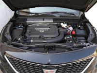 China Cadillac XT4 2022 28T 2WD Zungui Compact SUV 2.0T 237HP 9AT Gasoline 48V Light Hybrid for sale