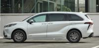 China Toyota Sienna 2023 2.5L Hybrid 7-Seat MPV 5165mm LWB Shushi Version for sale