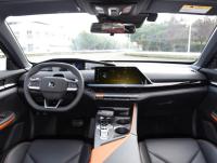 China Changan UNI-V 2022 1.5T Smart 188HP L4 Gasoline Turbo Sedan 5 Seats for sale