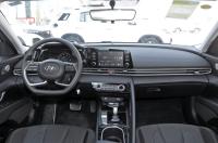 China Hyundai Elantra 2022 1.5L CVT GLS Leading Version 4 Door 5 Seats Sedan 115HP for sale