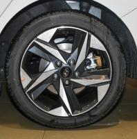 China Hyundai Elantra 2022 240TGDi DCT LUX Compact Sedan 4 Door 5 Seats 1.4T 140HP Gasoline for sale