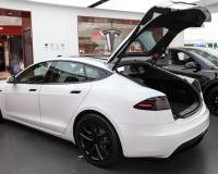 China Fantastic Tesla New Model S Double Motors 493KW All-Wheel-Drive Version 715KM Range for sale