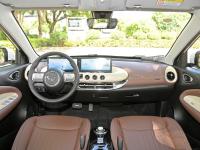 China Wuling Binguo EV 2024 5 Door 4 Seat Electric Hatchback 333km 410km Range New Energy Car for sale