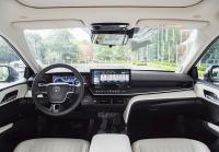 China Toyota Camry 2024 2.5HQ Oil-Electric Hybrid Sedan 4915mm Length 4.55L/100km for sale