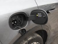 China 2025 Pure Electric Mid-size SUV 662km Range 230kW 5 Seats 5G Connectivity for sale
