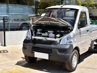 China Wuling Rongguang Flatbed Mini Cargo Truck 1.5L 102HP 2 Seats 2920mm Cargo Box for sale