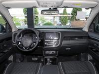 China 2021 Mitsubishi Outlander 2.4L 4WD 7-Seat SUV 235Nm Torque CVT Gasoline for sale