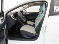 China 2024 Compact Sedan 1.5L Turbo 110HP 4-Door 5-Seat Gasoline Car with 6-Speed Manual Transmission for sale