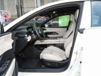 China 2024 Extended-Range Electric Medium Car 160kW 320Nm 5-Door Hatchback 2286kg Max Load for sale
