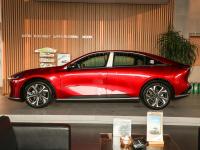 China 2024 Extended-Range Electric Medium Car 4921mm Length 160kW Motor 218HP 200km Electric Range for sale